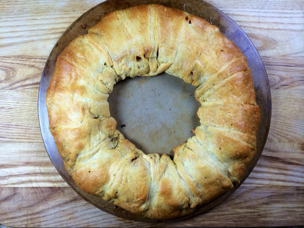 Pepperoni & Pesto Calzone Ring Recipe #PepItUp - Positively Stacey