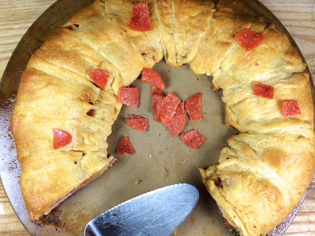 Pepperoni & Pesto Calzone Ring Recipe #PepItUp - Positively Stacey