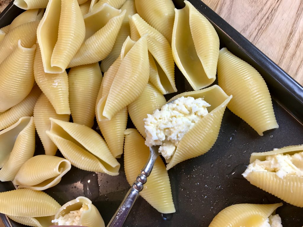 Extra Chessy Stuffed Shells #SundaySupper - Positively Stacey