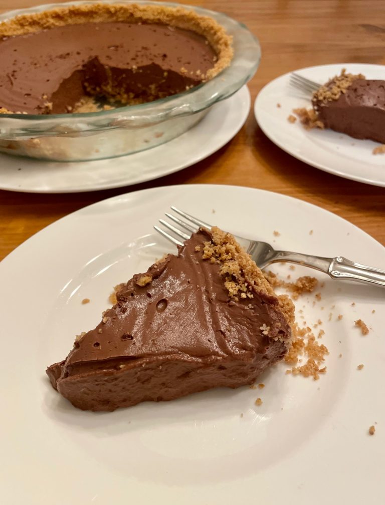 Vegan Mexican Chocolate Pudding Pie - Positively Stacey